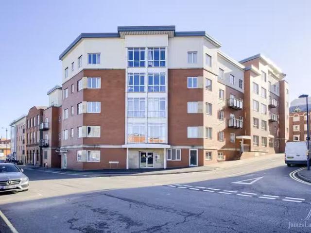 New 1 BA 2 bedroom apartment for rent in Qube, Townsend Way, B.