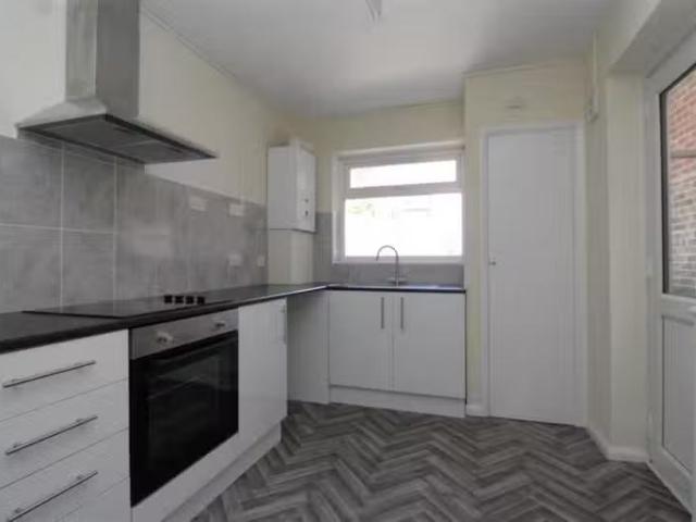 Charming 1 BA 2 bedroom apartment for rent in Wick Street, Wic.
