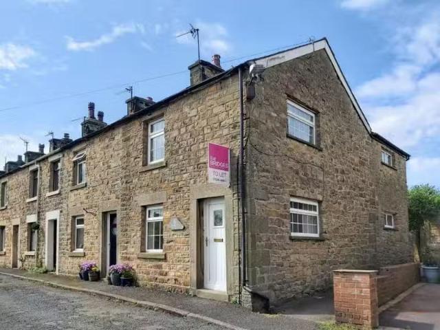 New 1 BA 2 bedroom end of terrace house for rent in Ten Row, G.