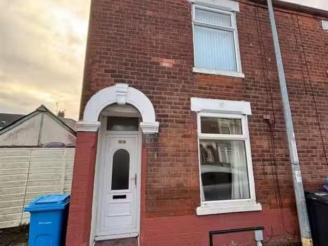 Unique 1 BA 2 bedroom end of terrace house for rent in Wynburg.