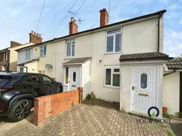 Charming 1 BA 2 bedroom End Terrace House to rent, Osborne Roa.