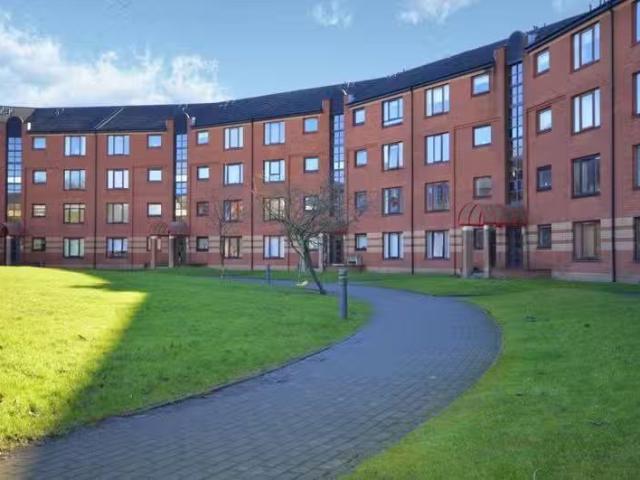 Cheap 1 BA 2 bedroom flat for rent in Ayr Street, Glasgow, G21