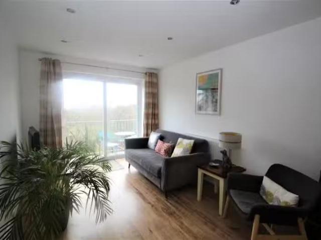 For Rent! 1 BA 2 bedroom flat for rent in Coldharbour Road, Br.