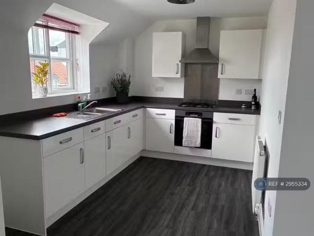 Charming 1 BA 2 bedroom flat for rent in Darley Court, Birming.