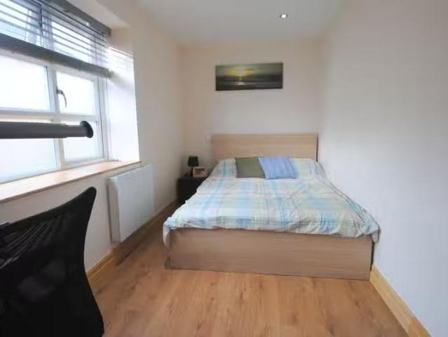 Charming 1 BA 2 bedroom flat for rent in Lansdowne Lane, Bourn.