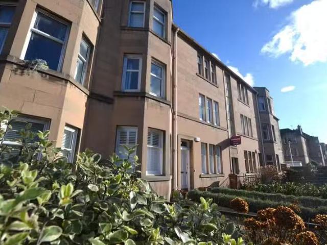 Charming 1 BA 2 bedroom flat for rent in Learmonth Avenue, Com.