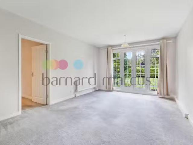 For Rent! 1 BA 2 bedroom flat for rent in Limpsfield Road, Sou.