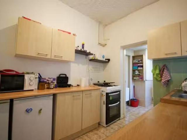 New 1 BA 2 bedroom flat for rent in Pershore Road, Selly Park.