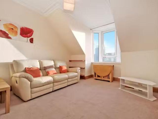 Charming 1 BA 2 bedroom flat for rent in Rosemount Place, Aber.