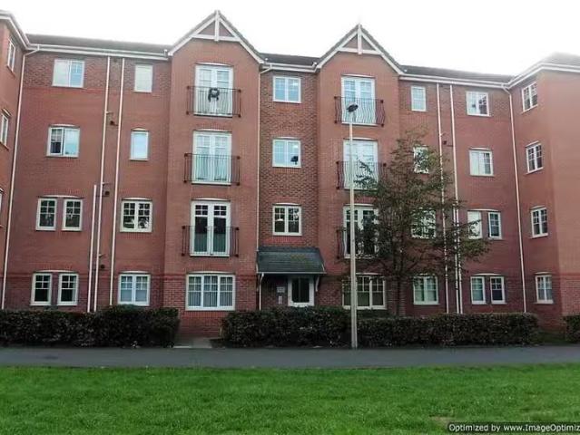 Just in! 1 BA 2 bedroom flat for rent in Trevithick House, CW1