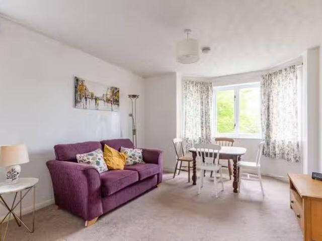New 1 BA 2 bedroom flat for rent in 3082L Gogarloch Syke, Edin.