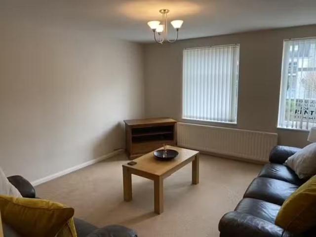 Cheap 1 BA 2 bedroom flat for rent in 9 Linksfield Gardens, Ab.