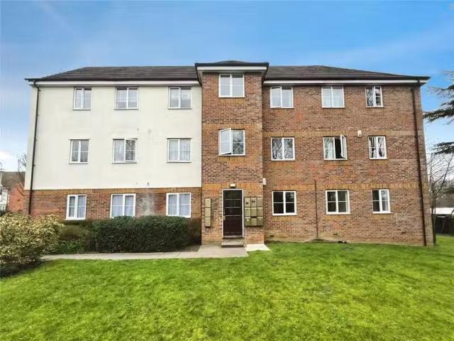 New 1 BA 2 bedroom Flat to rent, Gisburne Way, Watford, WD24.