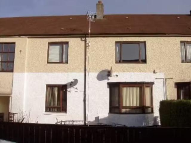Charming 1 BA 2 bedroom ground floor flat for rent in Lambert.