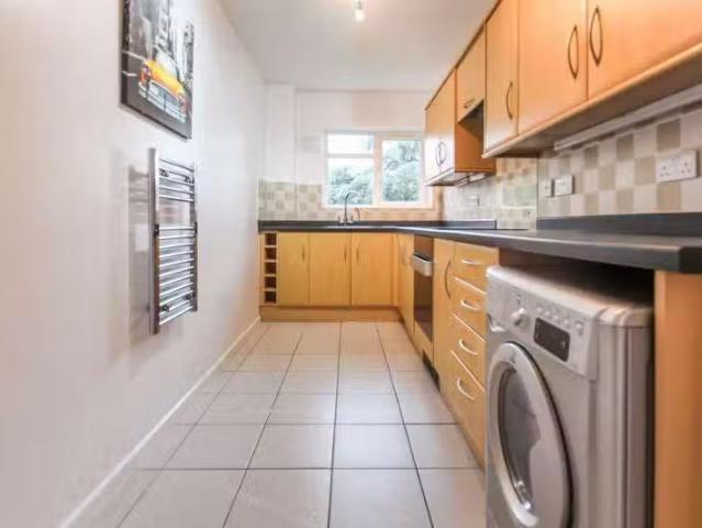 Nice 1 BA 2 bedroom property for rent in Student Property Mome.