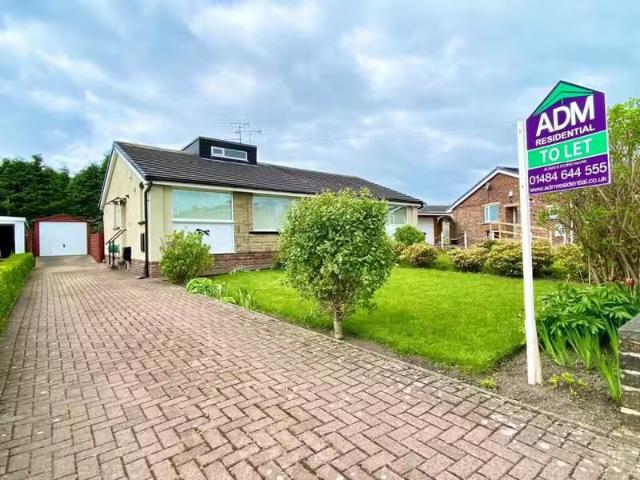 Unique 1 BA 2 bedroom semi detached bungalow for rent in Wentw.
