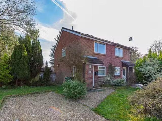 Unique 1 BA 2 bedroom semi detached house for rent in Fairview.