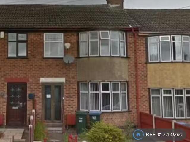 Deal! 1 BA 3 bedroom terraced house for rent in Farren Road, C.