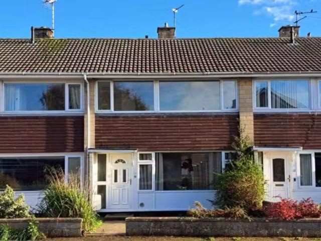 Unique 1 BA 3 bedroom terraced house for rent in Marston Road.