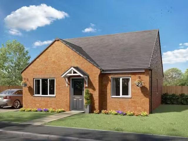 Nice 1 BA 3 bedroom detached house for rent in Rivers Walk, St.