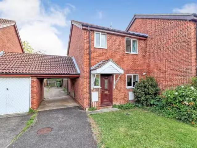 Just in! 1 BA 3 bedroom end of terrace house for rent in Speed.