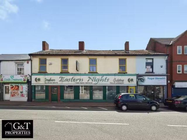 Cheap 1 BA 3 bedroom flat for rent in b High Street, Cradley H.