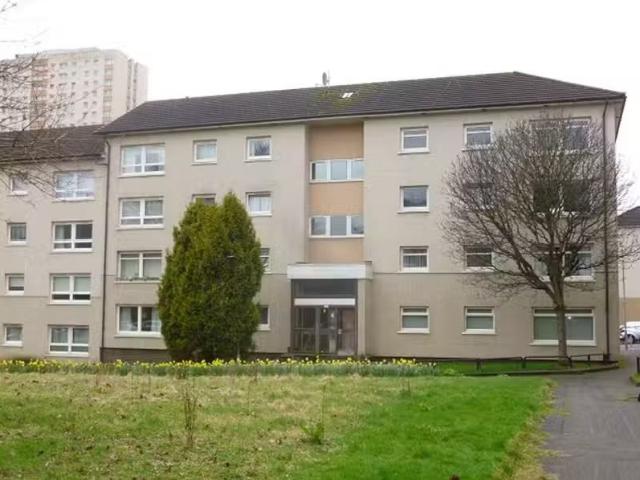 New 1 BA 3 bedroom flat for rent in Glebe Court, Glasgow, G4