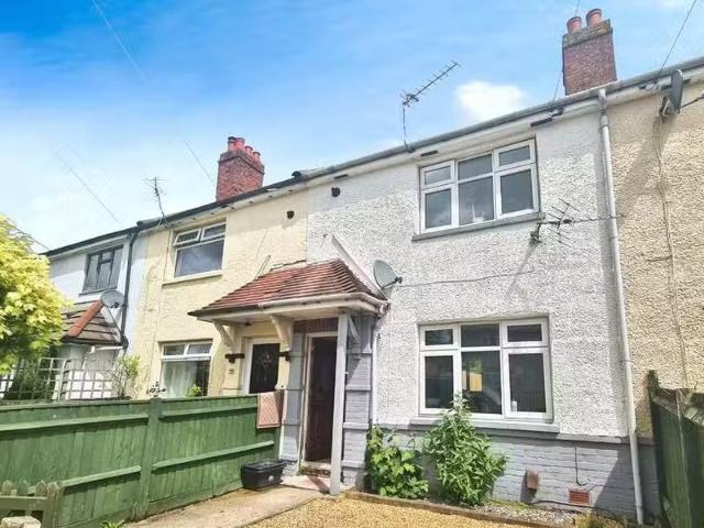 Charming 1 BA 3 bedroom House to rent, Chestnut Road, Southamp.