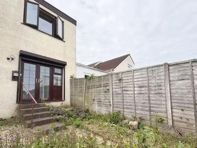 Just in! 1 BA 3 bedroom house for rent in West Town Lane, BS4
