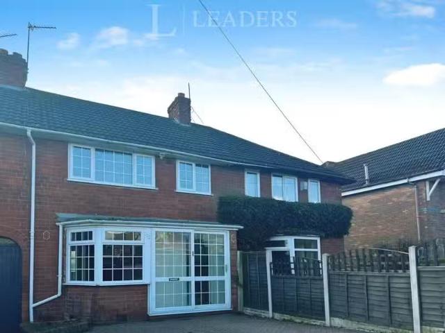 Charming 1 BA 3 bedroom house for rent in Alvechurch Road, Bir.