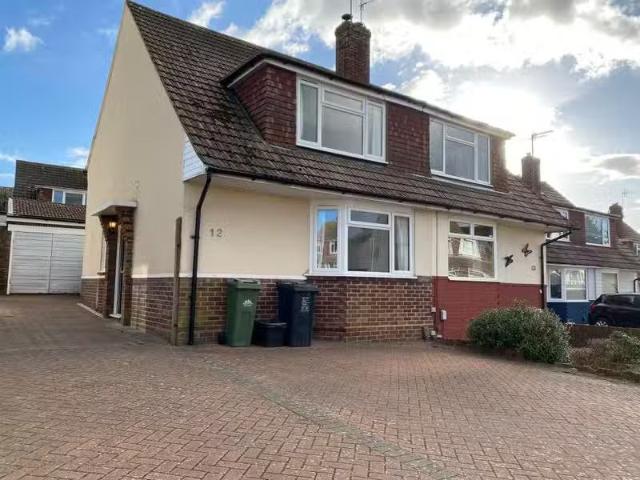 Nice 1 BA 3 bedroom house for rent in Graham Crescent BN41 2YB.