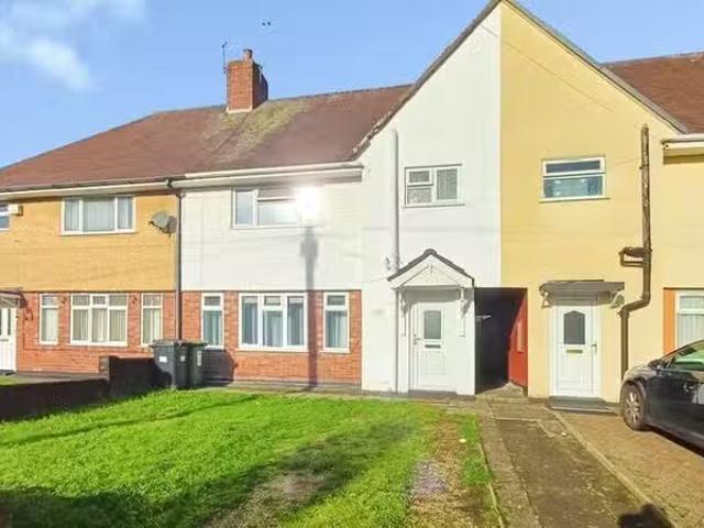Charming 1 BA 3 bedroom Mid Terrace House to rent, Dixon Stree.