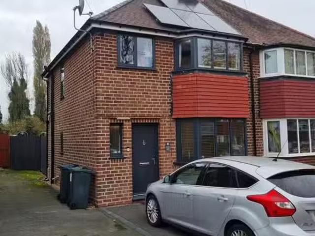 Charming 1 BA 3 bedroom semi detached house for rent in Olton.