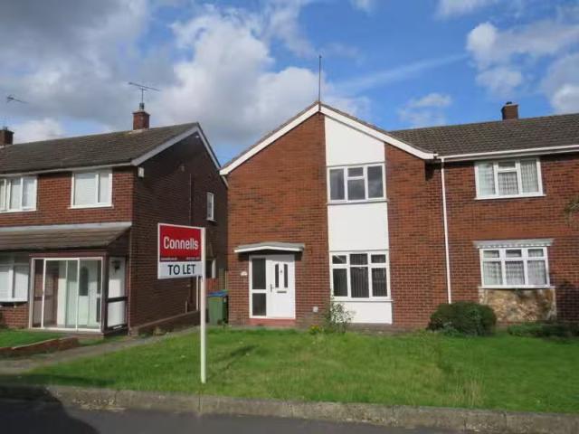 Just in! 1 BA 3 bedroom semi detached house for rent in Boroug.