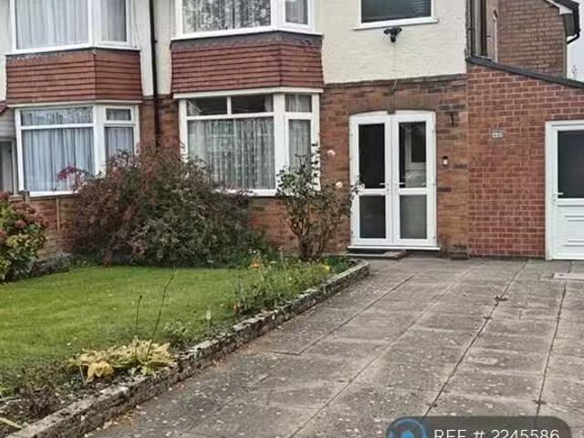 Charming 1 BA 3 bedroom semi detached house for rent in Colebr.