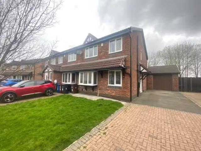 New 1 BA 3 bedroom semi detached house for rent in Farrington.