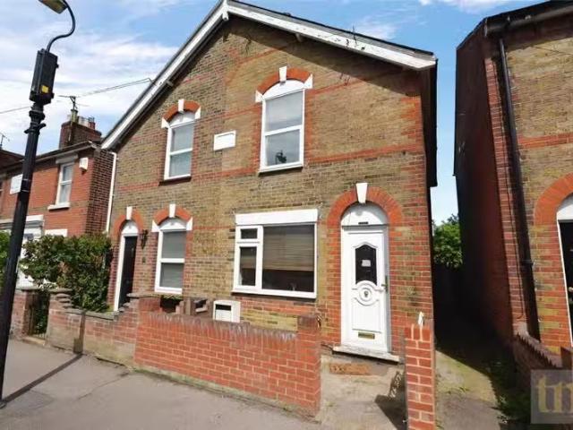 Rental! 1 BA 3 bedroom semi detached house for rent in Granvil.