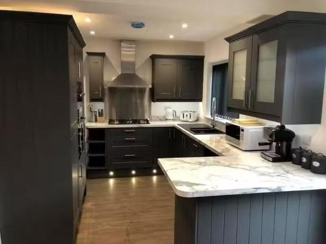 Unique 1 BA 3 bedroom semi detached house for rent in Holcroft.
