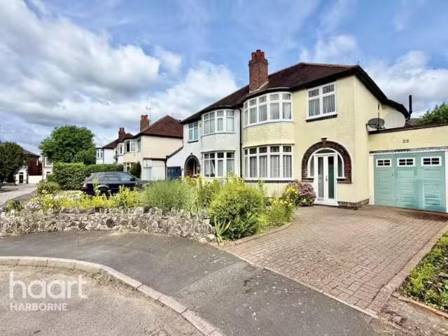 Unique 1 BA 3 bedroom semi detached house for rent in Stapylto.