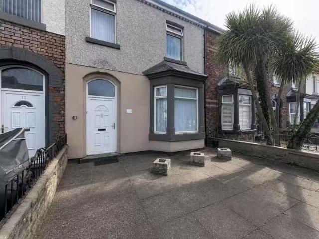 Nice 1 BA 4 bedroom terraced house for rent in Fazakerley Road.