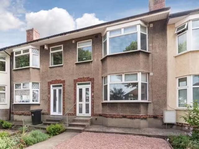 Charming 1 BA 4 bedroom terraced house for rent in Staple Hill.