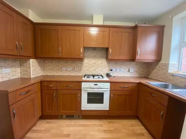 Cozy 1 BA 4 bedroom town house for rent in Sherbourne Drive, D.
