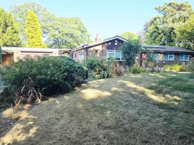 New 1 BA 4 bedroom detached bungalow for rent in Tadworth, KT20