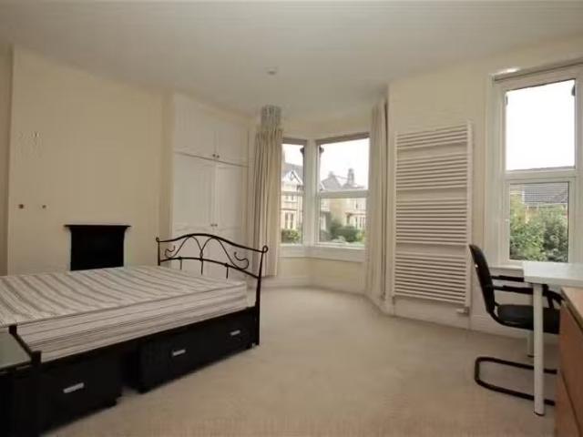 Cozy 1 BA 5 bedroom detached house for rent in Kipling Avenue.