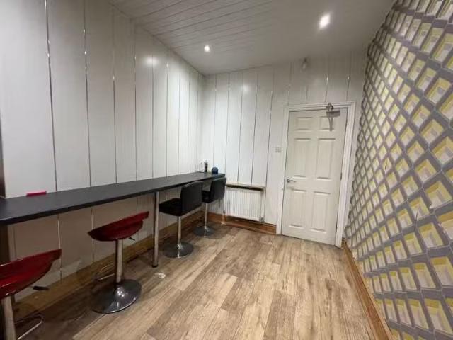 Deal! 1 BA 5 bedroom house for rent in Charles Berrington Road.