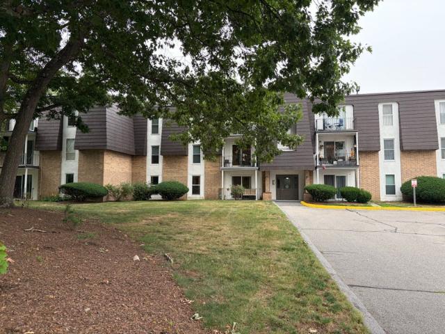 Charming 1 Bed 1 Bath Condo in Milford_Available