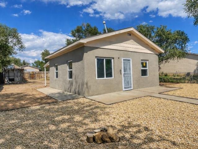 Charming 1 bed 1 bath house in Pueblo $1200