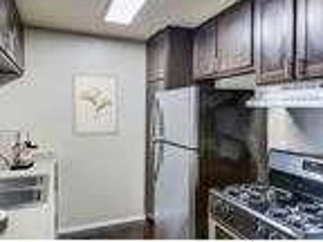 Charming 1 Bed 1 Bath Now Available