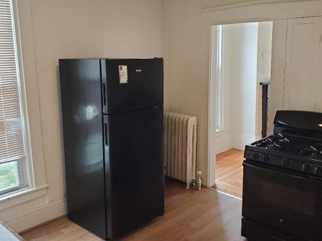 Charming 1 Bed Apartment on 494 Pine St Unit _Manc