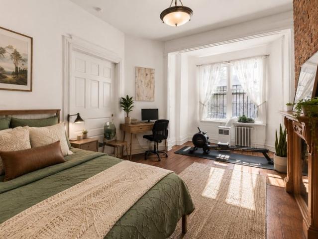 Charming 1 bed apt w private outdoor space!